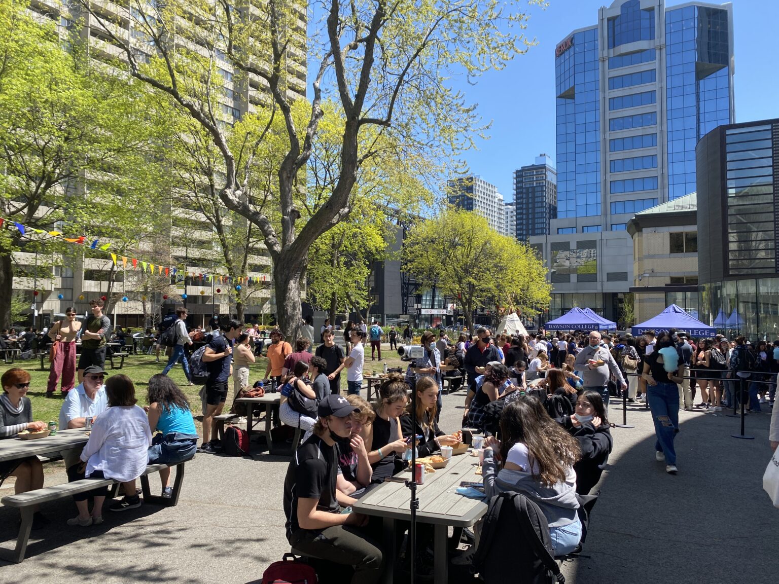 Why apply to Dawson College? – Admissions