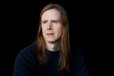 Acclaimed Author Neil Smith will be at Dawson on Oct. 20 – Newsroom